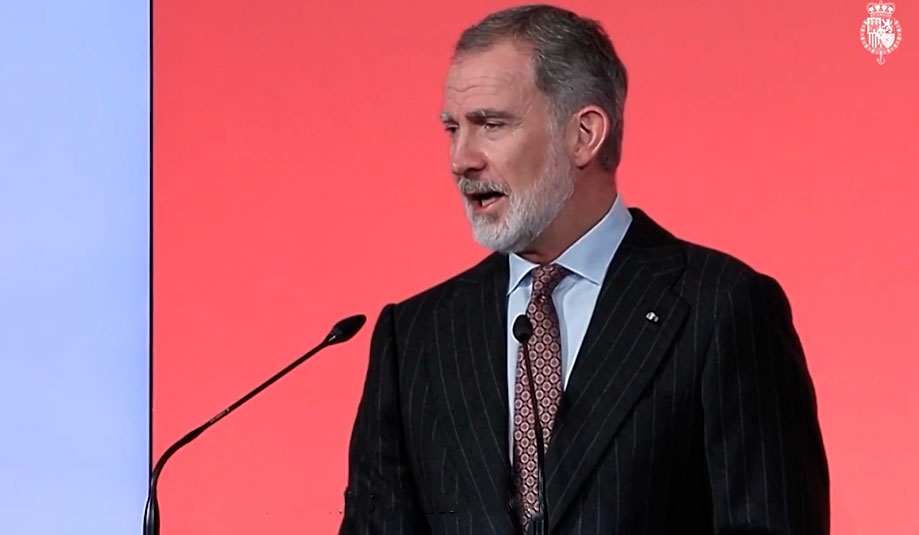 El Rey Felipe VI urge una verdadera transición democrática y pacífica ...